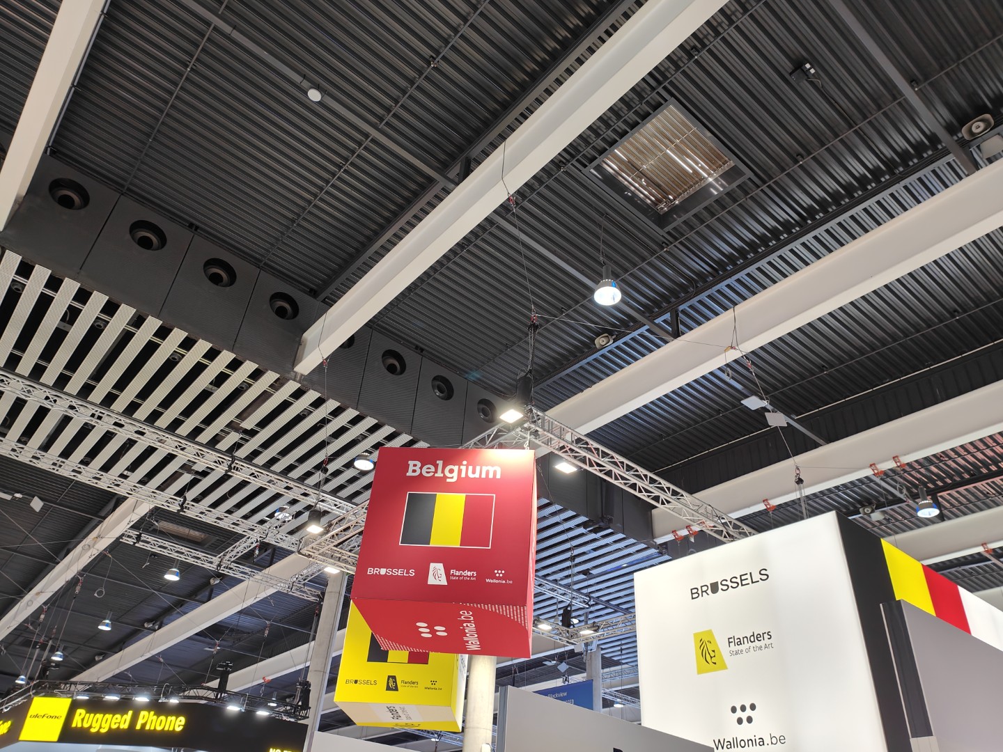 Ces entreprises ont donné une touche belge au MWC 2025 - ITdaily.